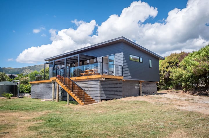 Piwakawaka Haven - Pohara Beach - Tākaka