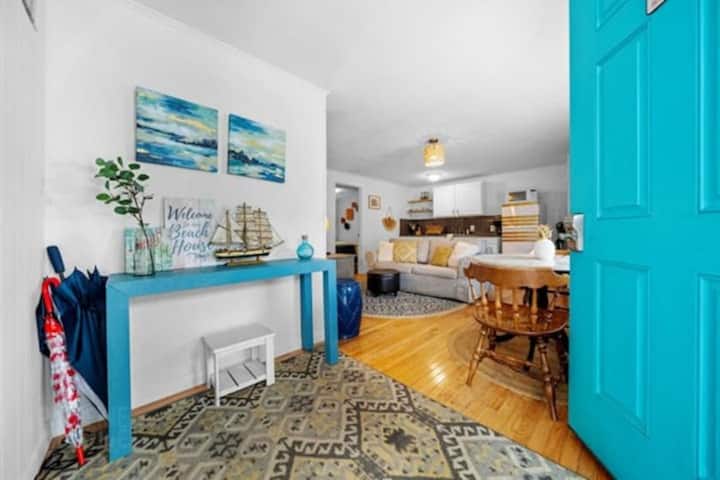 E Grand Oob | 2br Condo Steps To The Beach - Scarborough, ME