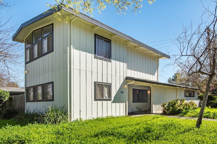 ‼️Spacious 4br Backyard Oasis W/ Bbq Near Uc Davis - Davis, CA