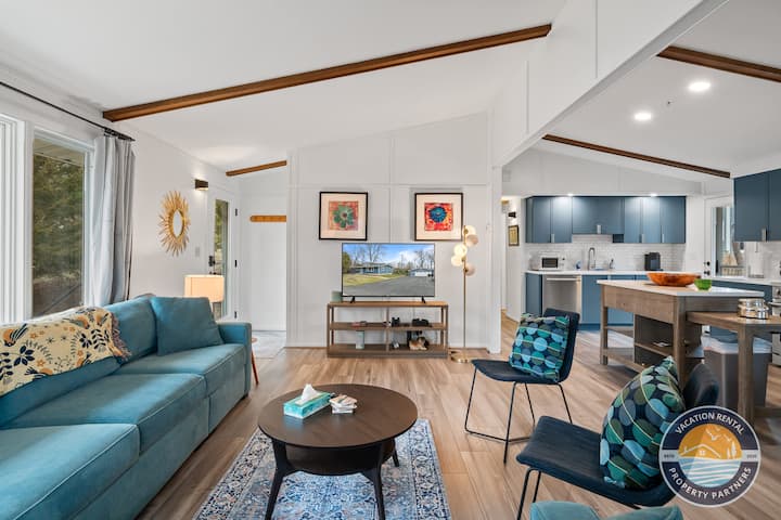 Pet-friendly Lake Como Retreat | 2br - Lake Geneva, WI