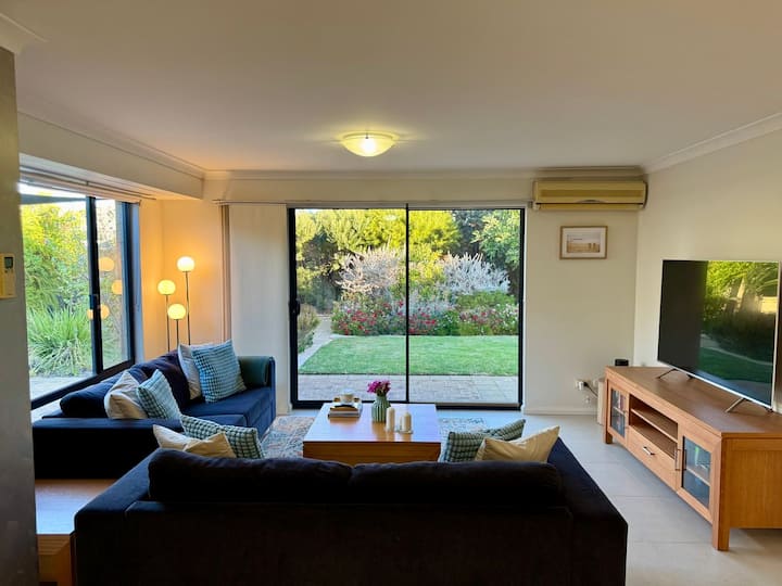 Wandju&nbsp;Villa — Your Tranquil Escape In&nbsp;Geographe - Busselton