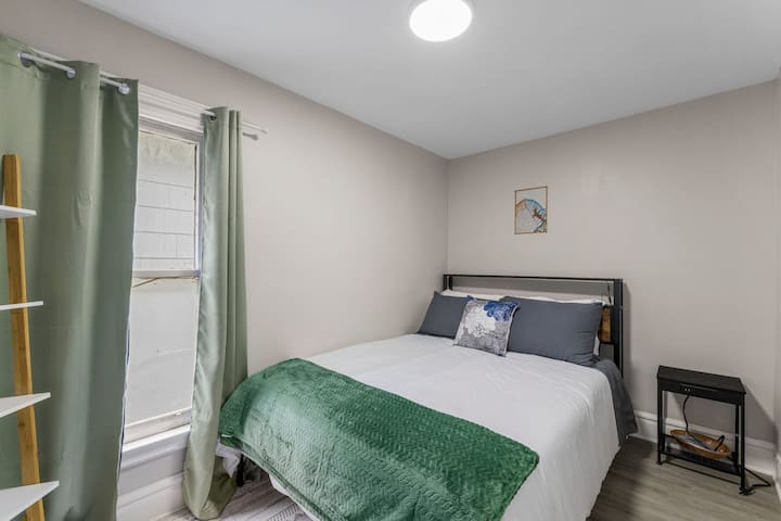 3beds/1.5 Baths - Game Room, Falls, Sleeps 10 - Niagara Falls
