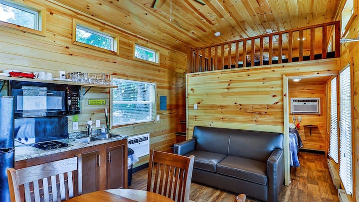 Deluxe Loft Patio Cabin | Queen & Bunks | Sleeps 8 - Wisconsin Dells, WI