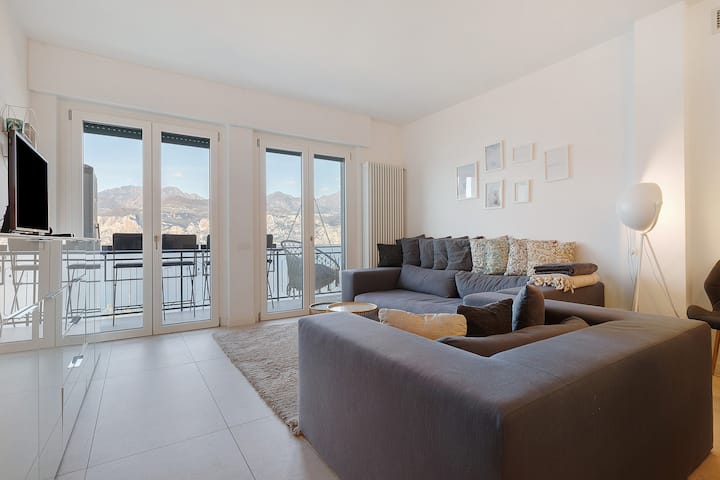 Lake View Casa Di Sandra Apartment - Malcesine