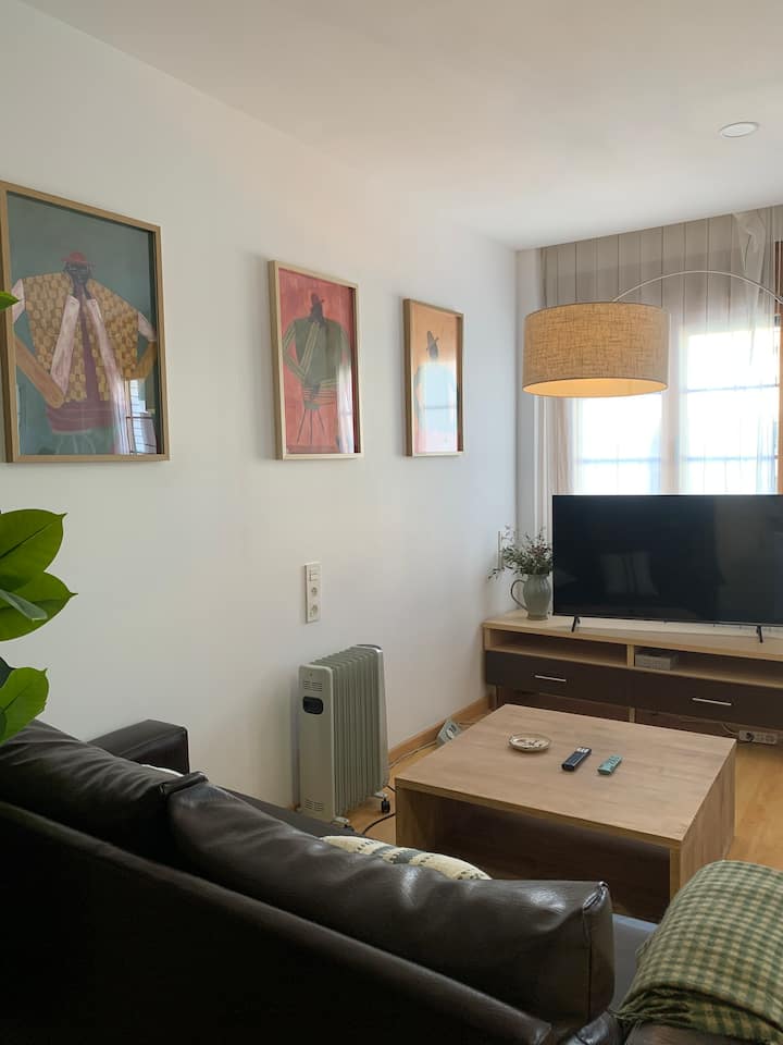 Apartamentos Plaza América, Oviedo Centro - Oviedo