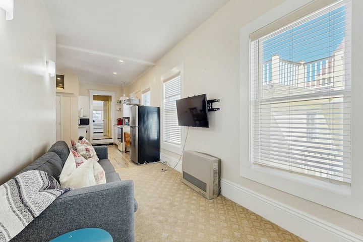 1br Heart Of Provincetown Condo: Near Beach - Provincetown, MA