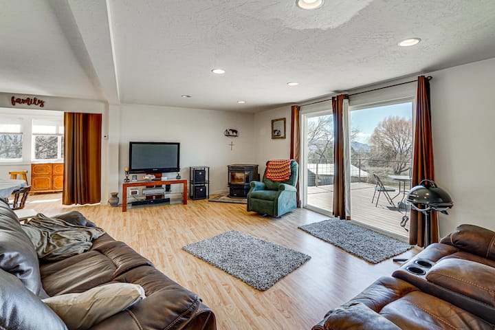 18-acre Working Farm W/ Mtn Views! Dolores Escape - Dolores, CO