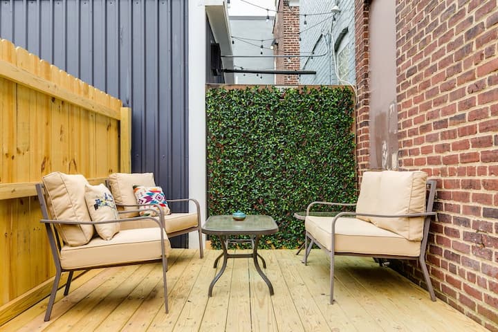 Spacious Historic Fan Home | 4 Parking | Near Vcu - Richmond, VA