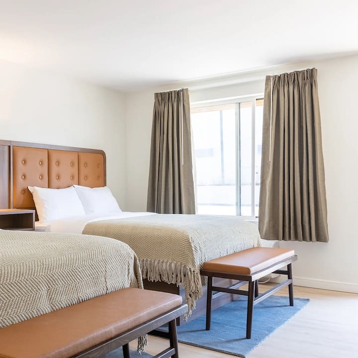 2 Family-friendly Modern Rooms | Free Parking! - Nashville, TN