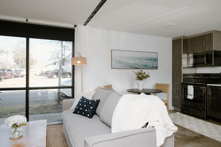 Coastal Container Home Steps To Restaurants! - Wilmington, NC