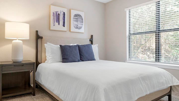 Landing | Stunning 2bd In Science Park - New Haven, CT