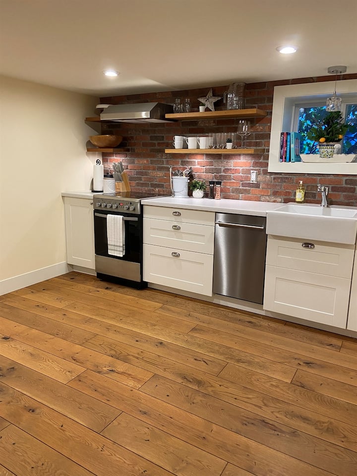 Bright Fairfield Garden Suite Walk To Ocean - Victoria