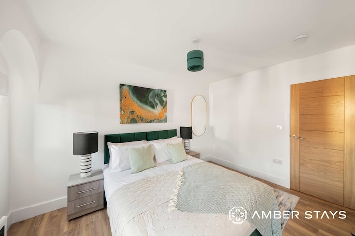 New! Corporate Stays & Central | Free Parking - Painswick