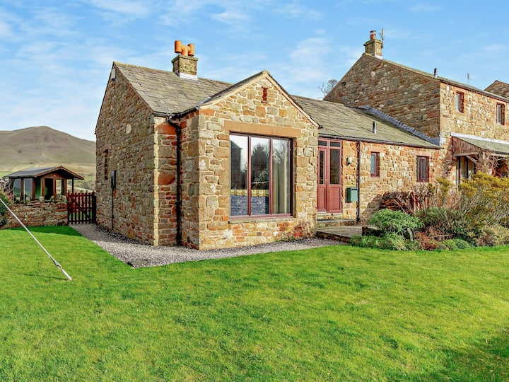 2 Bed In Dufton (91029) - Appleby Castle