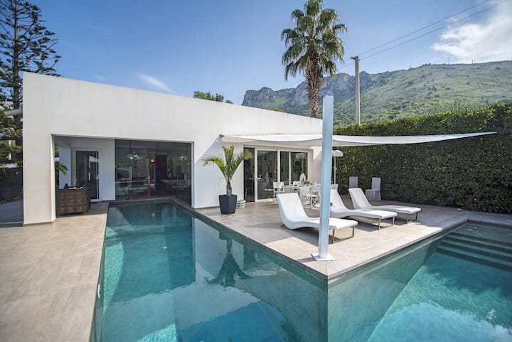 Casa Del Re - Modern Villa With Pool - Cinisi