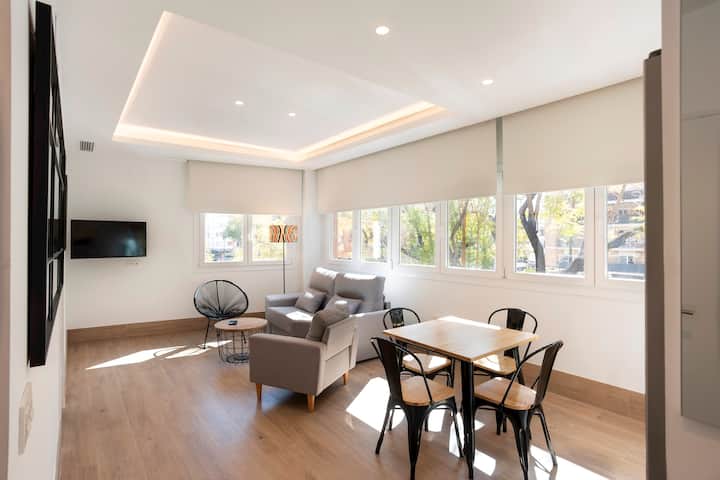 Home2book Cozy & Modern Apt In Nervión, Sevilla - Seville, Spain