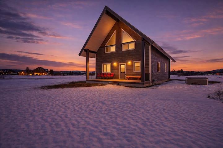 Sleeps 22, Hot Tub, Games, Fire Pit, Yellowstone! - Idaho (State)