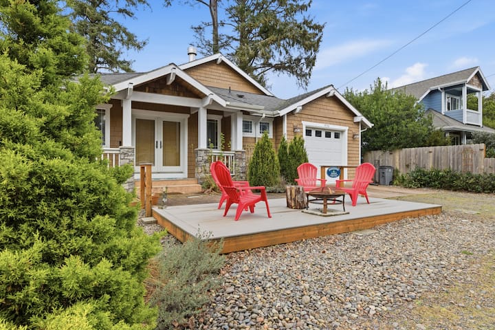 Coastal Escape: Cozy Retreat With Soaking Tub - Manzanita, OR