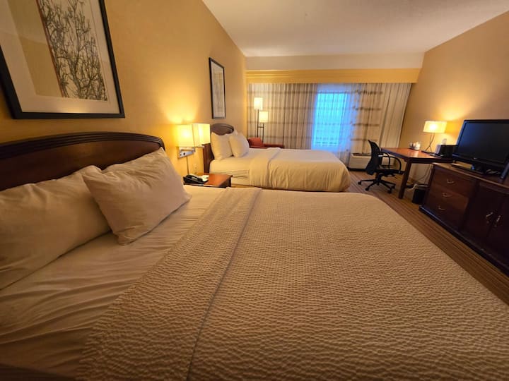 Altoona Stay | Hiking Trails & Scenic River Access - Altoona, PA