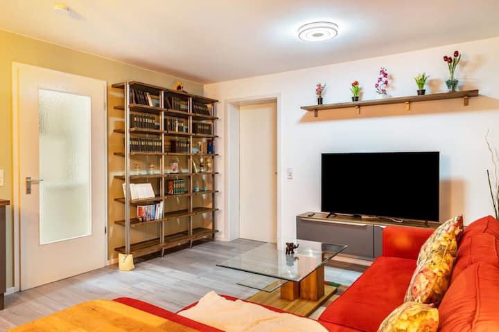 Nahe Airport Ber Adlershof - Berlin Brandenburg Airport Willy Brandt (BER)