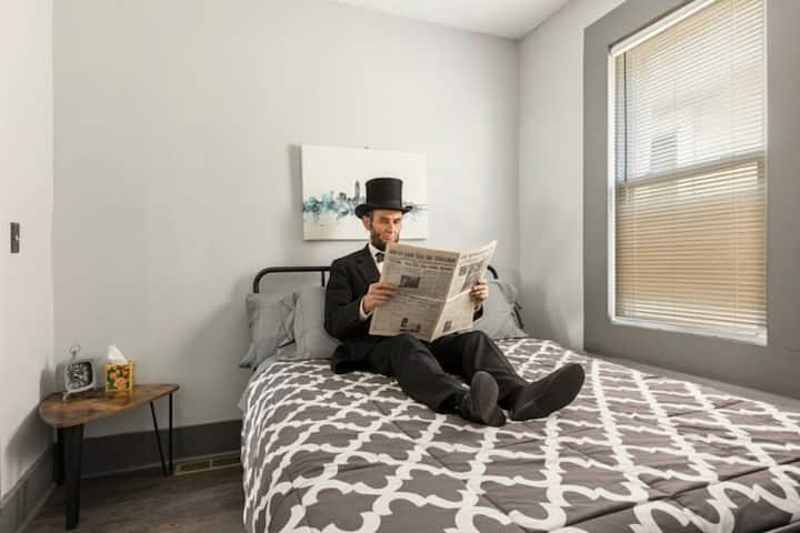 Neardowntown, Rockhall,ohio City - Cleveland