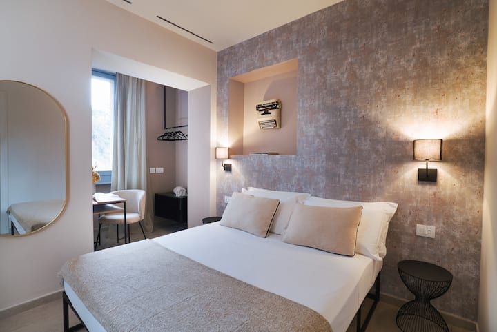 Chambre Lettera Balcon Et Salle De Bain Privée - Ivrea