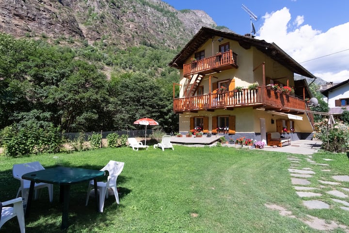 Nella Tranquillità Di Vieyes - Cogne