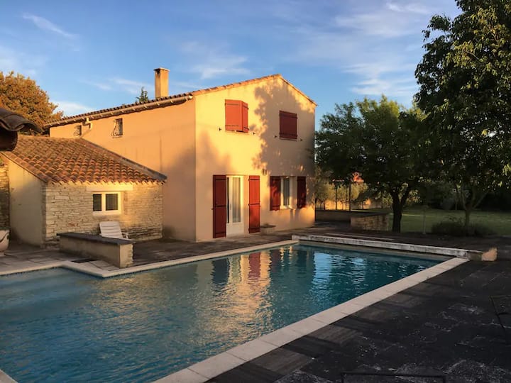 Villa Pour 4 Pers. Avec Piscine Et Terrasse - Gordes