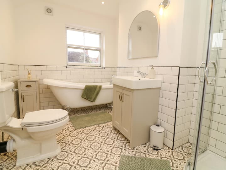 Crown Cottage - Belper