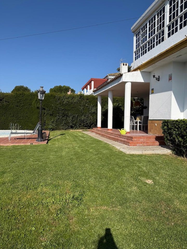 Lujosa Casa Con Piscina A Pocos Minutos De Sevilla - Sanlúcar la Mayor