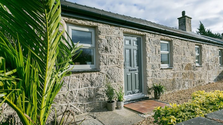 Ty Pen Near Beaumaris - Beaumaris