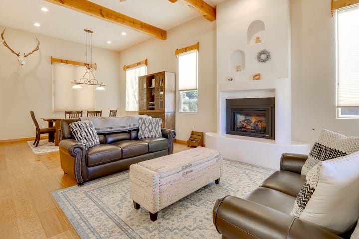 Luxe Desert Retreat W/ Mtn Views In Albuquerque! - Albuquerque, NM