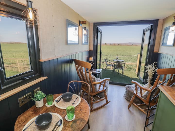 Gigi's Horsebox - Evesham