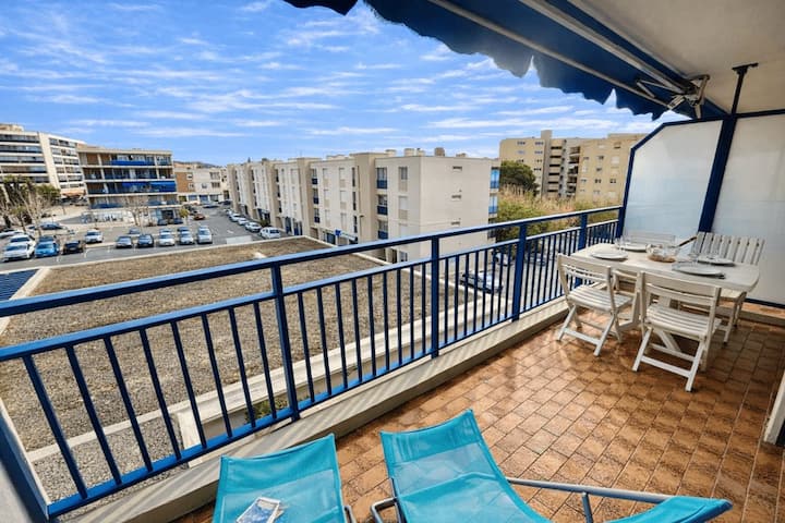 T2 Lumineux Avec Terrasse Et Parking Privé à Deux - Le Lavandou