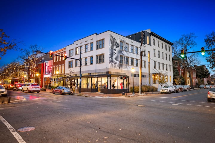The King Street Suite - Alexandria, VA