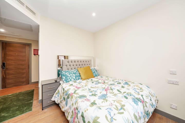 Charming Studio 1 Min Walk To Ilford Station - Ilford
