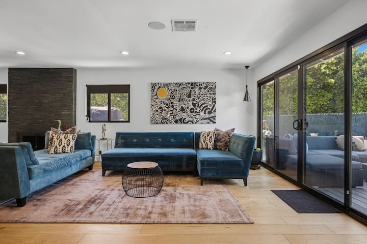 ৎ୭ Lassen Luxury Retreat | Pool • Fire Pit ৎ୭ - Winnetka - Los Angeles