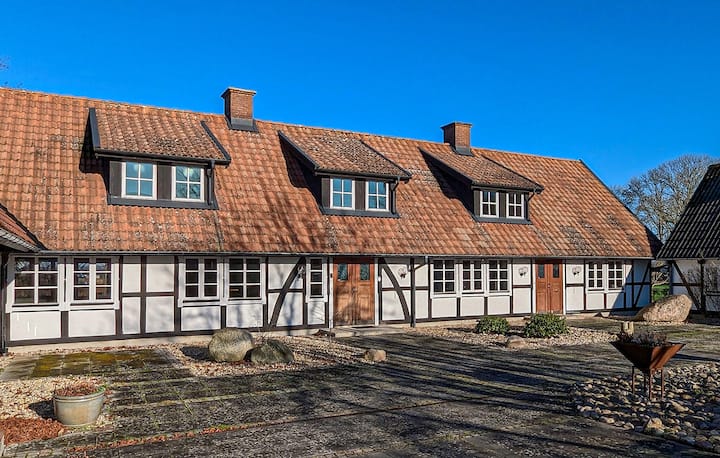 3 Bedroom Lovely Home In Höganäs - Ängelholm