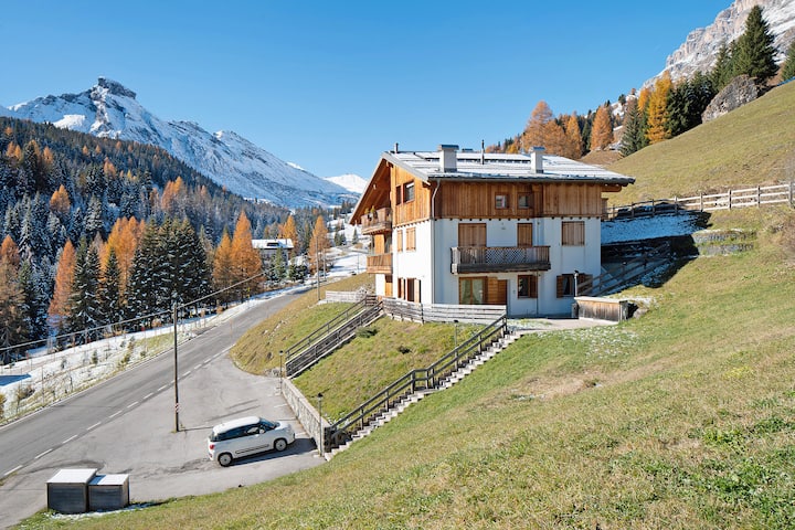 Sunny Arabba Apartment - Corvara in Badia