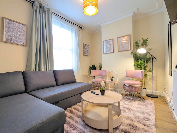 Cosy York Retreat | Near Centre + Free Parking - York