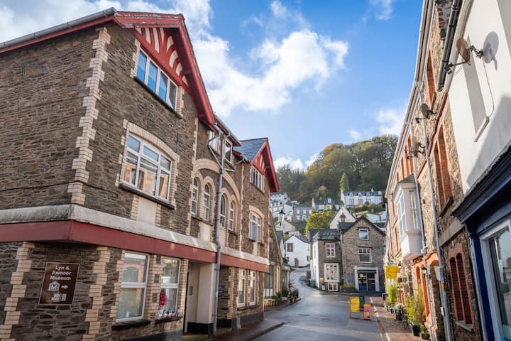 4 Market Flats - Lynmouth