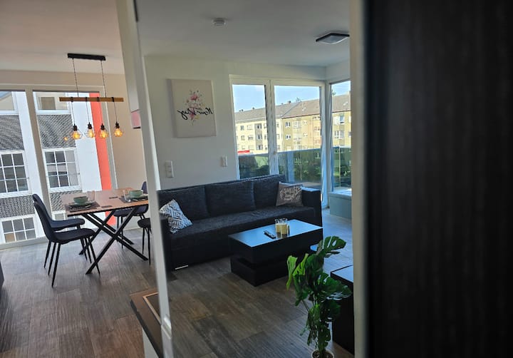 Third Floor Flat- Free Parking & Balcony-apolonia - Karlsruhe