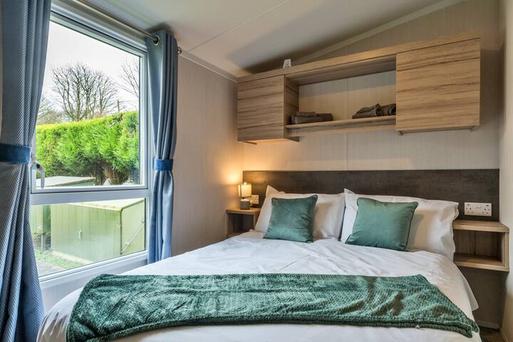 Finest Retreats | Pine Forest Lodge - Cornwall