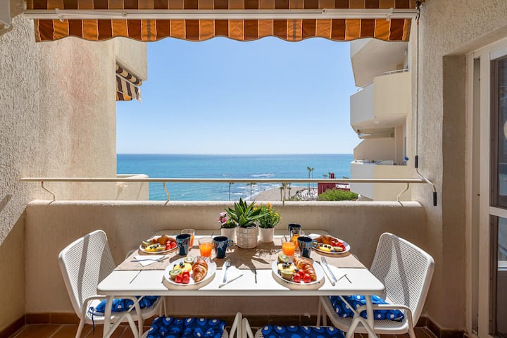 Appartment For 4 In Benalbeach With Sea Views - Benalmádena