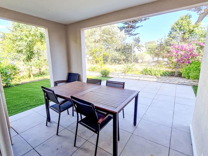 Lyloa By Interhome - Six-Fours-les-Plages