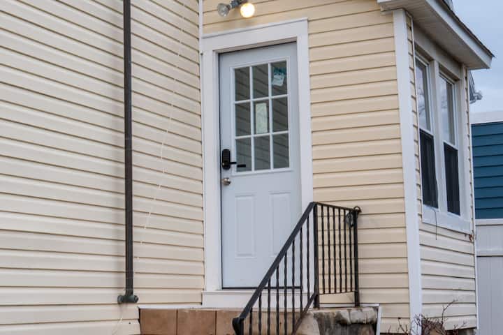Comfortable Two Bedroom Apartment In Long Branch - Long Branch, NJ
