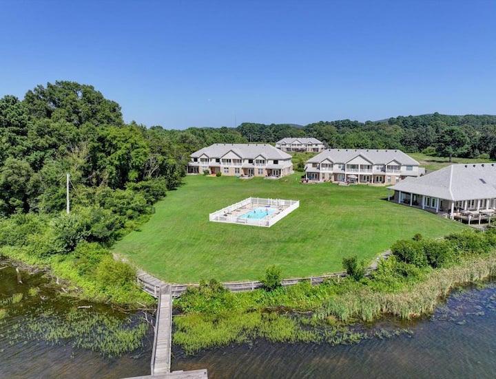 Lakeside Living N1 & N2 - Hot Springs, Ar - Lake Hamilton, AR