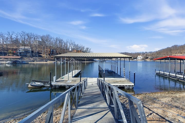 Lake Ozark Home 2mm, Check Out April 25 Wine Walk! - Lake Ozark, MO