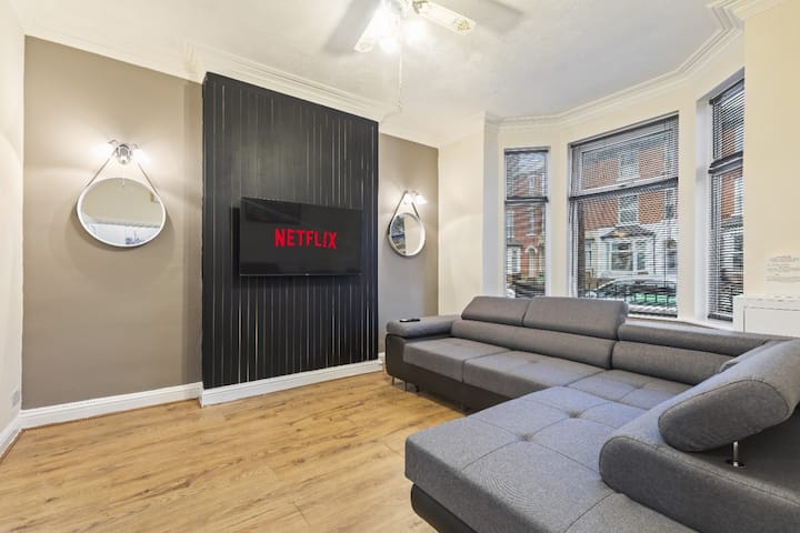 Large 5-bed Home | Free Parking|perfect For Groups - Nottingham