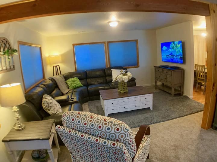 Cozy Cascade Retreat - Cascade, ID
